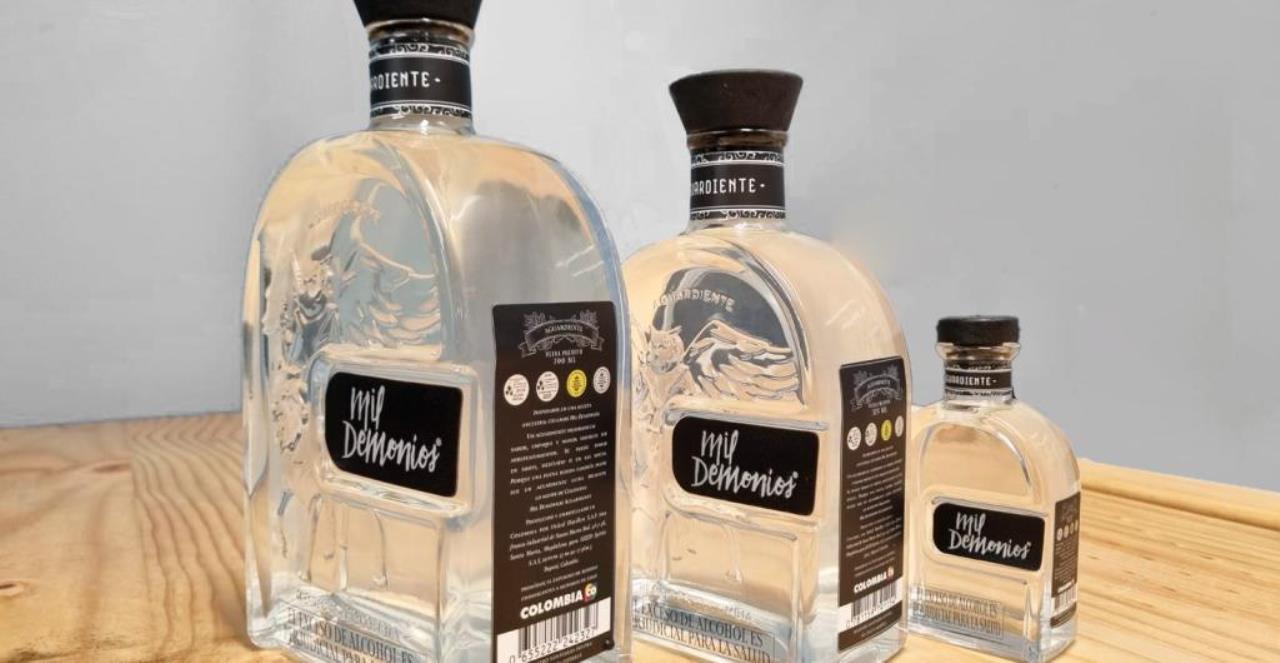 "Mil Demonios": Descubre el Exquisito Aguardiente Ultrapremium - Minuto30