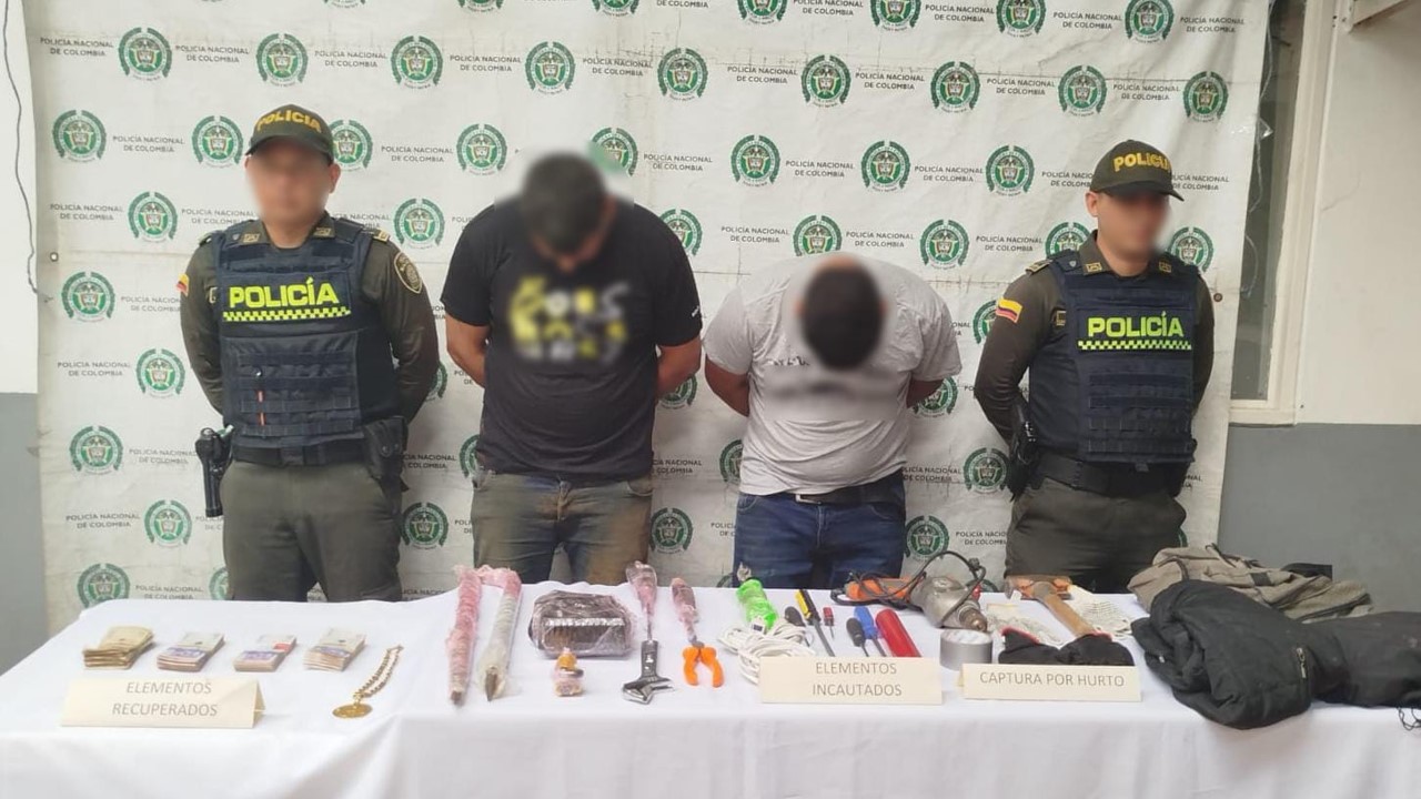 ¡Operativo de película en Tadó! Ladrones huyeron por un río con 15 ...