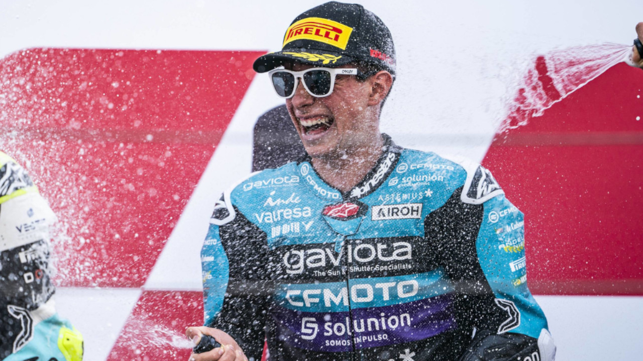 David Alonso logra la octava victoria de la temporada de Moto3 | Minuto30