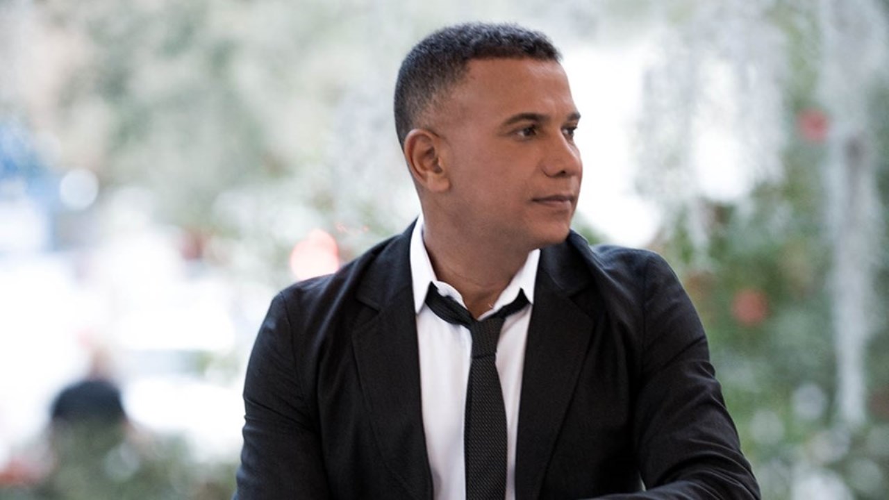 Juan Carlos Coronel entonará el Himno Nacional en el duelo Colombia vs ...