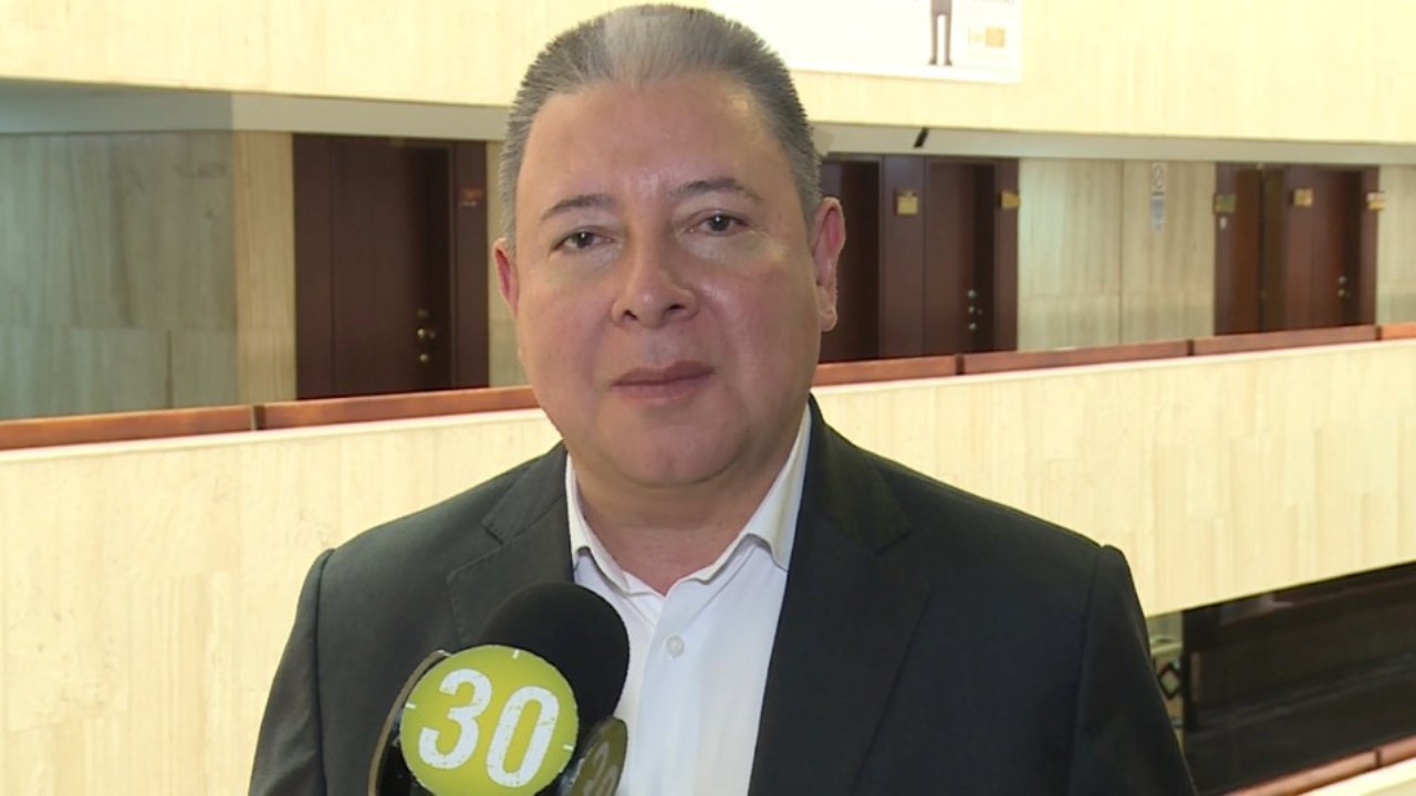 Nicolás Albeiro Echeverry se defiende y asegura que no ha hecho lobby ...