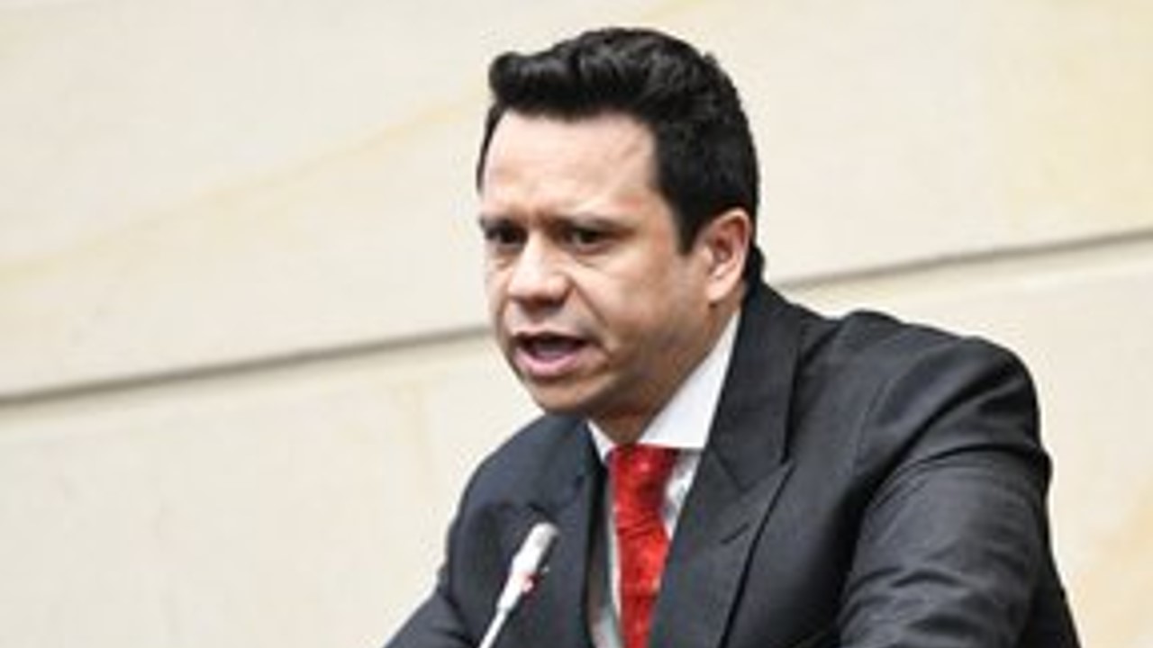 ¡Por una "inmensa mayoría"! Diego Alejandro González González es el nuevo Secretario General del ...