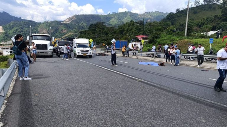 Cerrada la vía Medellín - Amagá por fatal accidente que dejó un ...